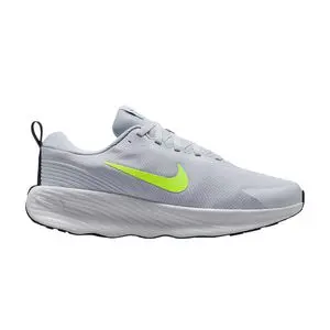 Nike Promina Extra Wide Sneakers