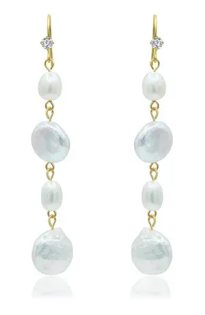 LA MENO Paseo Freshwater Pearl Drop Earrings - White