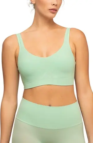 UNDEROUTFIT The Comfort Shaping Bra - Pastel Green