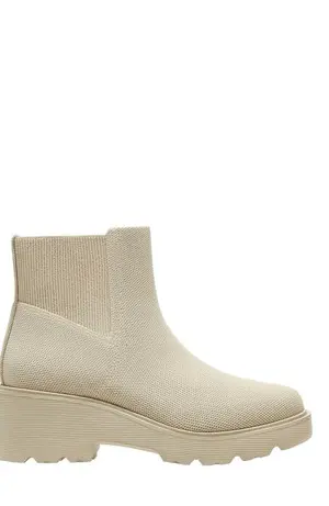 Vivaia Everly Round-toe Chunky Platform Travel Boots - Beige