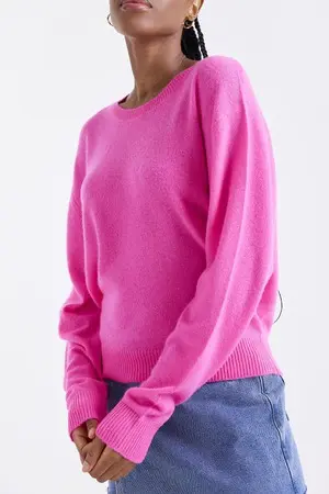 1982 Maila Long Sleeve 100% Cashmere Sweater - Hot Pink