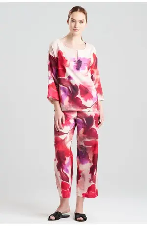 Natori Mizuki Split V Over The Head Pj Set Red