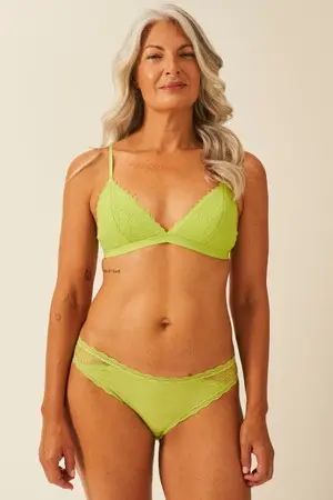 STRIPE & STARE Eco Lace Padded Triangle Bralette & Original Knicker Set Green Glow