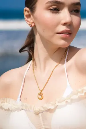 CLASSICHARMS Nicole Molten C Hoop Pendant Necklace