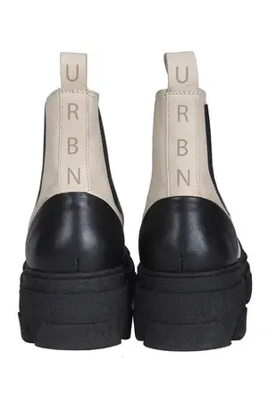 URBNKICKS Two-tone Leather Chelsea Boots