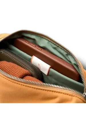 Bellroy Classic Sling Bag - Butterscotch