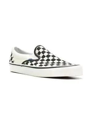 VANS Checkerboard Slip-on Sneakers - Black