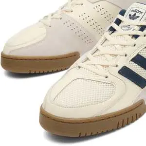 Adidas Fechten Indoor Sneaker