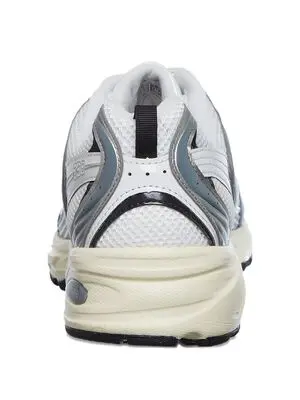 NEW BALANCE 530 Sneakers - Silver