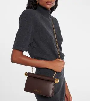 Jacquemus La Pochette Rond Carré Small Leather Clutch