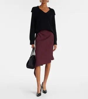 HERBERT LEVINE Leather Pointed Toe Pumps