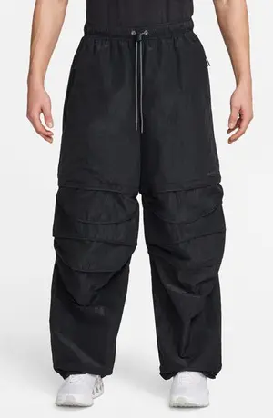 Nike Tech Woven Convertible Oversized Pants