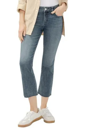 SILVER JEANS CO. Elyse Kick Flare Jeans