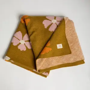 PINK LEMONADE Flower Organic Cotton Throw Blanket