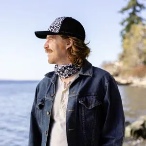Turtle Fur Trail Blazer Trucker Hat - Beach Day