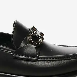 FERRAGAMO Glossy Leather Loafers