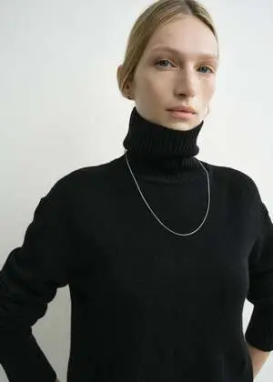 TOTEME Cashmere Turtleneck