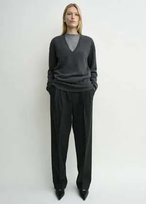 TOTEME Cashmere V-neck Knit