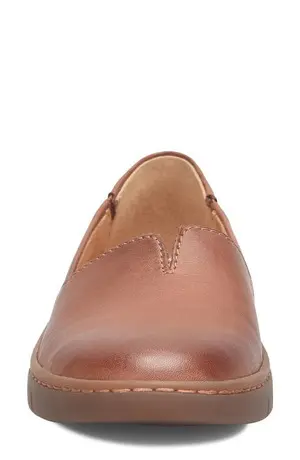 BØRN Leather Flat - Dark Tan Leather