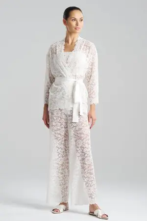 Natori Peony Allover Lace Wrap