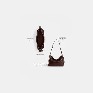 COACH Mott Messenger Bag 33 - Maple