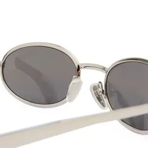 Gucci Gg1942s Round Frame Sunglasses - Silver/grey