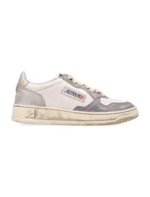 AUTRY Medalist Low Super Vintage Sneakers