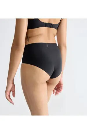 TRIUMPH Zero Feel Highwaist Panties - Black