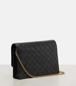 Bottega Veneta Andiamo Shoulder Bag - Black