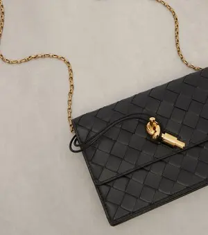 Bottega Veneta Andiamo Shoulder Bag - Black