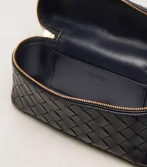 Bottega Veneta Intrecciato Leather Vanity Bag - Black