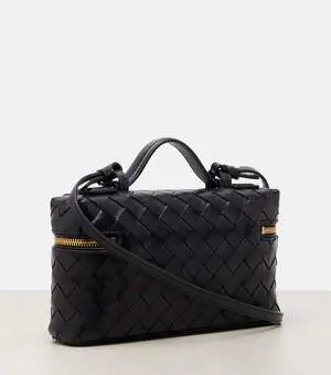 Bottega Veneta Intrecciato Leather Vanity Bag - Black