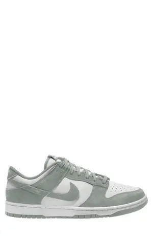 Nike Low Top Sneakers For Men