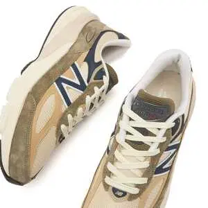 NEW BALANCE 990v6 Sneaker