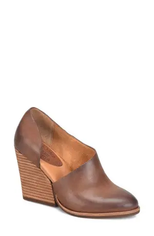KORK-EASE® Hartwick Half D'orsay Pump - Tan Leather