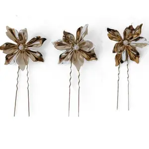 UNTAMED PETALS Comet Pearl Hair Pins Set Of Three