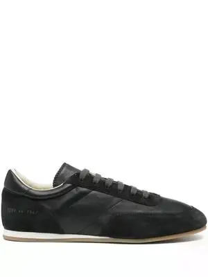 COMMON PROJECTS Minimal Leather Sneakers