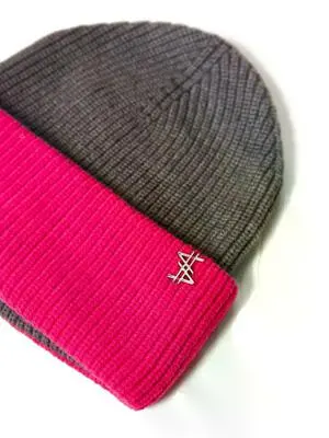 TWINSET Ribbed Beanie Hat With Metallic Logo