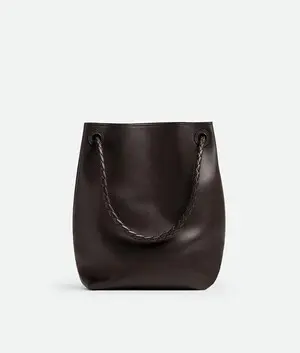 Bottega Veneta Andiamo Bucket Bag - Fondant