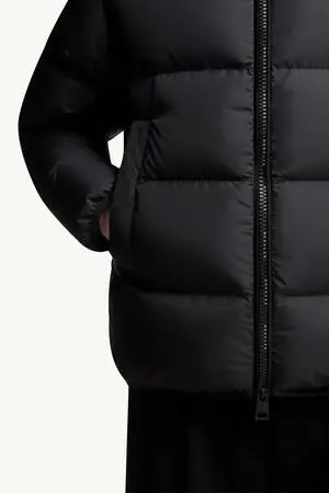 Moncler Erterle Short Down Jacket - Black