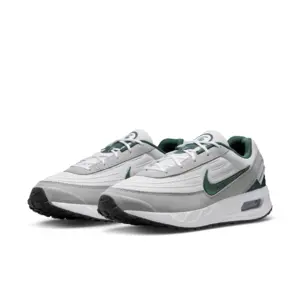 Nike College Air Max Verse Sneakers - White