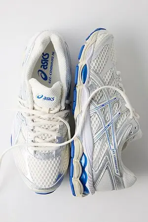 Asics Gel-cumulus 16 Sneakers - Cream/illusion Blue