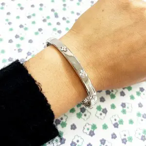 THE LOVERY FINE JEWELRY Diamond Clover Bangle - White Gold