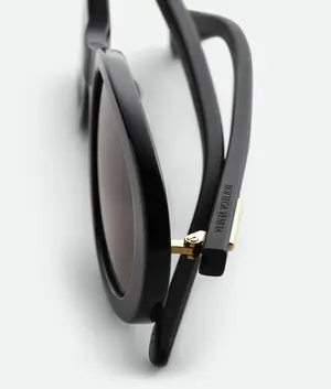 Bottega Veneta Classic Oval Sunglasses - Black/grey