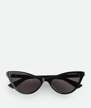 Bottega Veneta Cat Eye Sunglasses - Black/grey