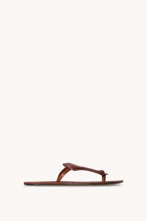 THE ROW Helena Leather Flip Flops - Acero
