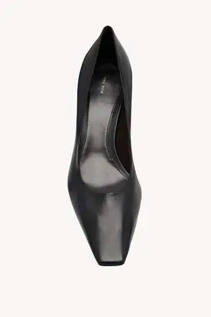 THE ROW Liisa Leather Pumps - Black