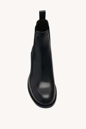 THE ROW Nobilis Leather Chelsea Boots - Black