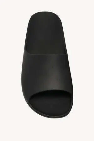 THE ROW Ama Rubber Slides - Black