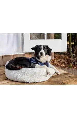 Barefoot Dreams Cozychic® Round Pet Bed - Pearl-silver